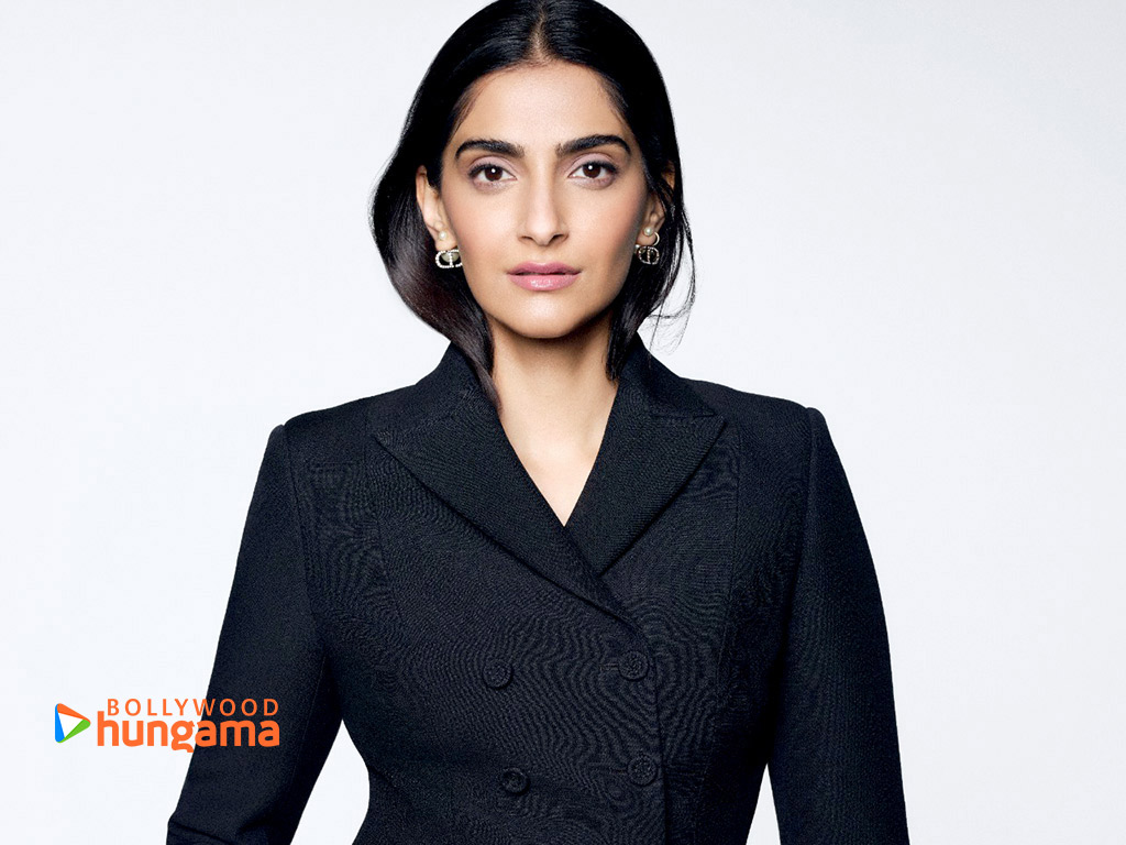 Sonam Kapoor Ahuja Wallpapers | sonam-kapoor-ahuja-2-109 - Bollywood ...