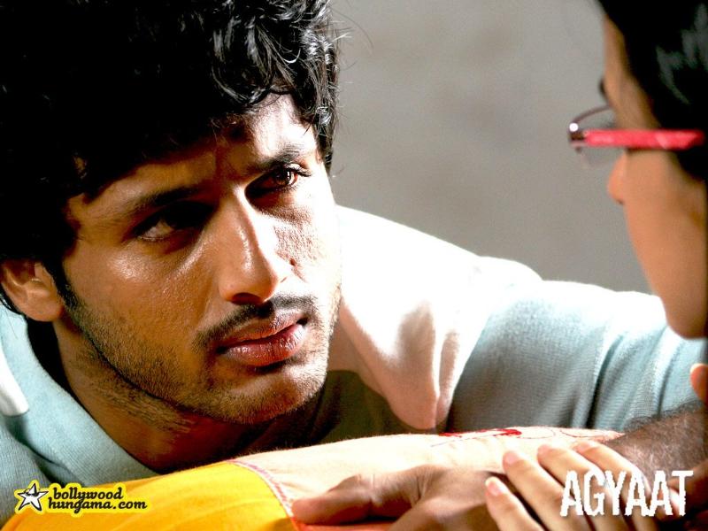 Agyaat 2009 Wallpapers | Agyaat 2009 HD Images | Photos agyaat-still ...