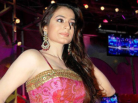 Ameesha Patel Photos, Images, HD Wallpapers, Ameesha Patel HD Images ...