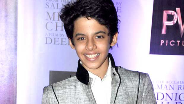 Darsheel Safary Looks Back At Maa From 'Taare Zameen Par' - Bollywood ...