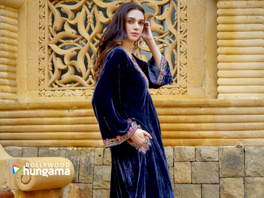 Aditi Rao Hydari Wallpapers | aditi-rao-hydari-1-43 - Bollywood Hungama