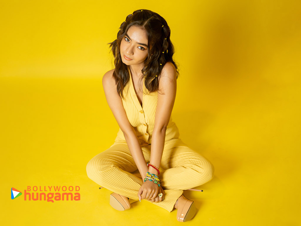 Anushka Sen Wallpapers | anushka-sen-12-4 - Bollywood Hungama