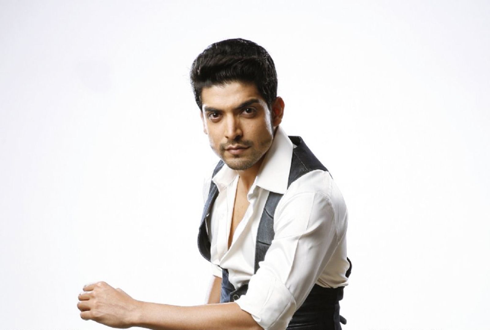 Gurmeet Choudhary, Filmography, Movies, Gurmeet Choudhary News, Videos ...