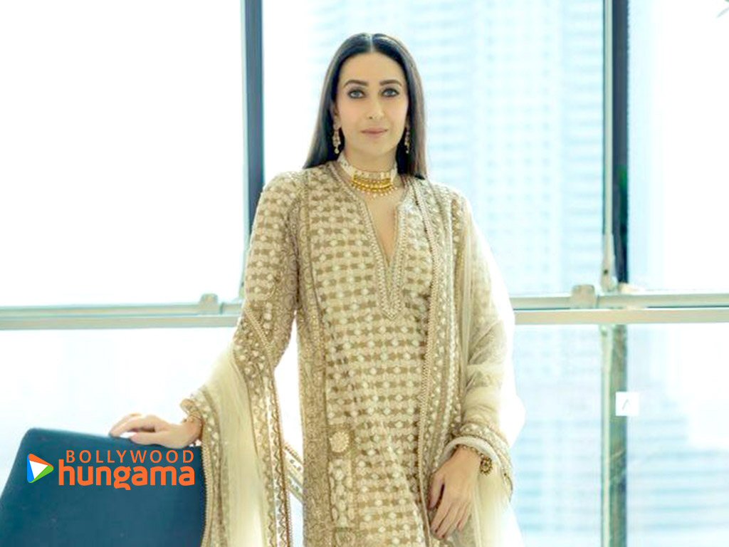 Karisma Kapoor Wallpapers | karisma-kapoor-6-6 - Bollywood Hungama