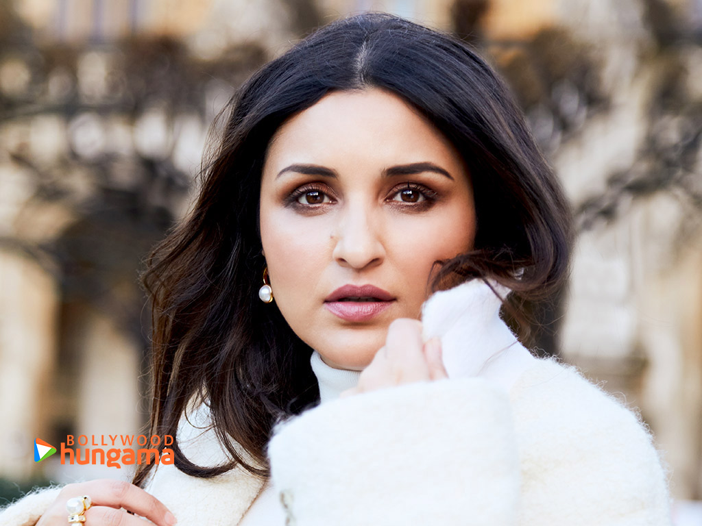 Parineeti Chopra Wallpapers | parineeti-chopra-1-54 - Bollywood Hungama