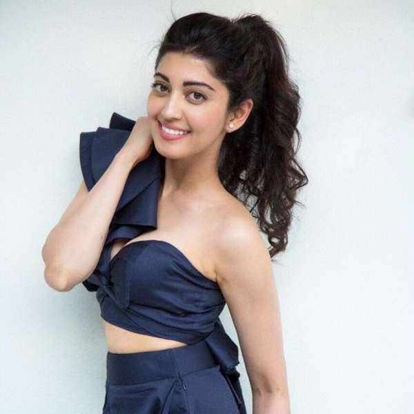 Pranitha Subhash Images, HD Wallpapers, and Photos - Bollywood Hungama