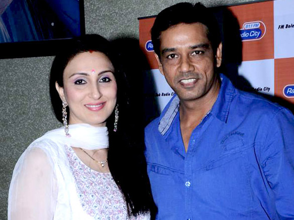 Launch of Richa Sharma’s album ‘Sai Ki Tasveer’ | Photo Of Juhi Babbar ...