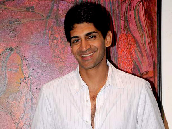 Neetu Chandra and Rahul Singh at Reka Rana’s art exhibition | Photo Of ...