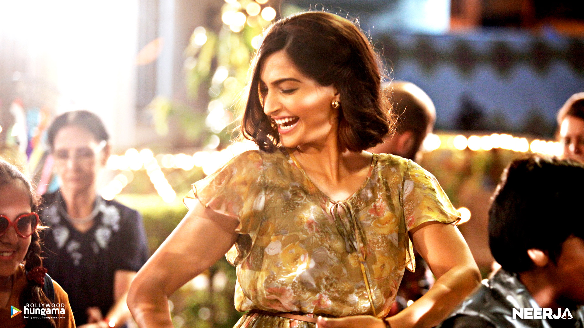 Neerja 2016 Wallpapers | Neerja 2016 HD Images | Photos neerja-16 ...