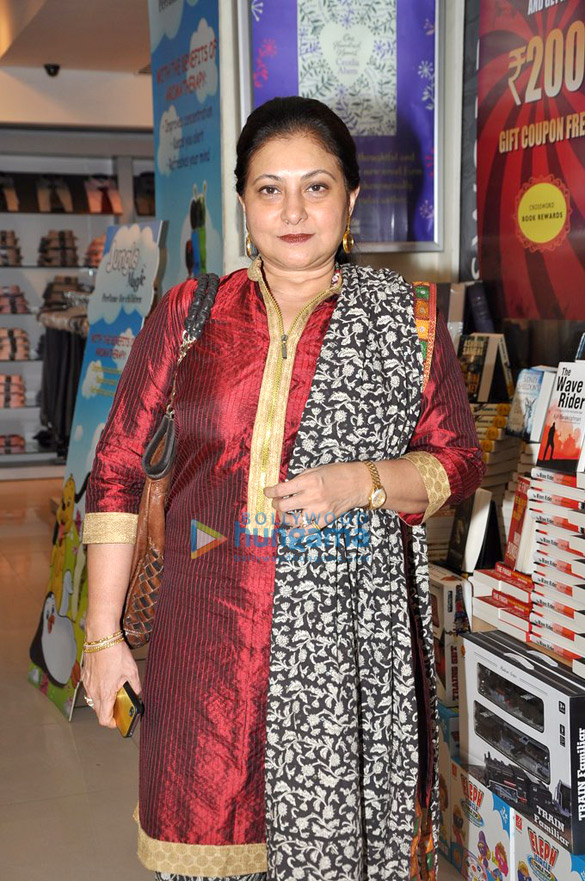 Smita Jaykar Images, HD Wallpapers, and Photos 2 - Bollywood Hungama