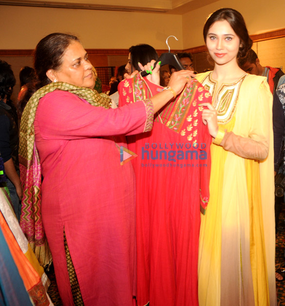 Sasha Agha at the inauguration of ‘Zinnia’ | Deepa Tracy, Amy ...