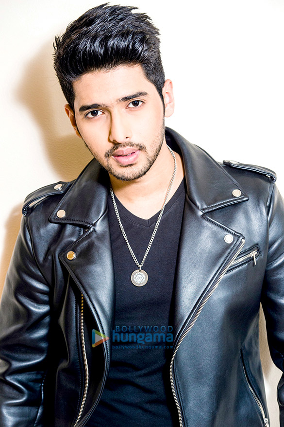 Armaan Malik Photos, Images, HD Wallpapers, Armaan Malik HD Images ...