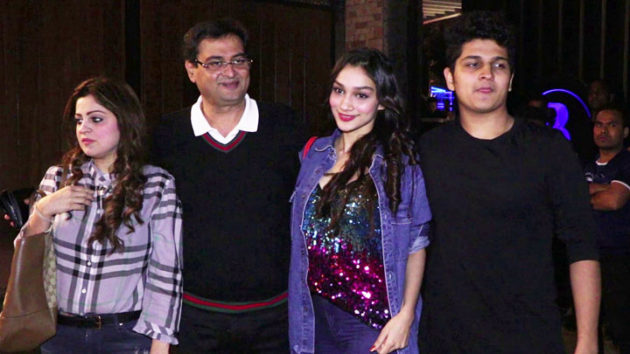Alfia Jafry SPOTTED with Family celebrating Birthday - Bollywood Hungama
