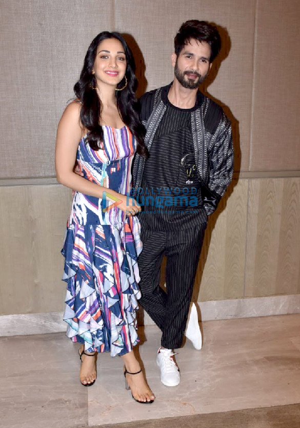 Photos Shahid Kapoor And Kiara Advani Snapped At The Press Meet Of