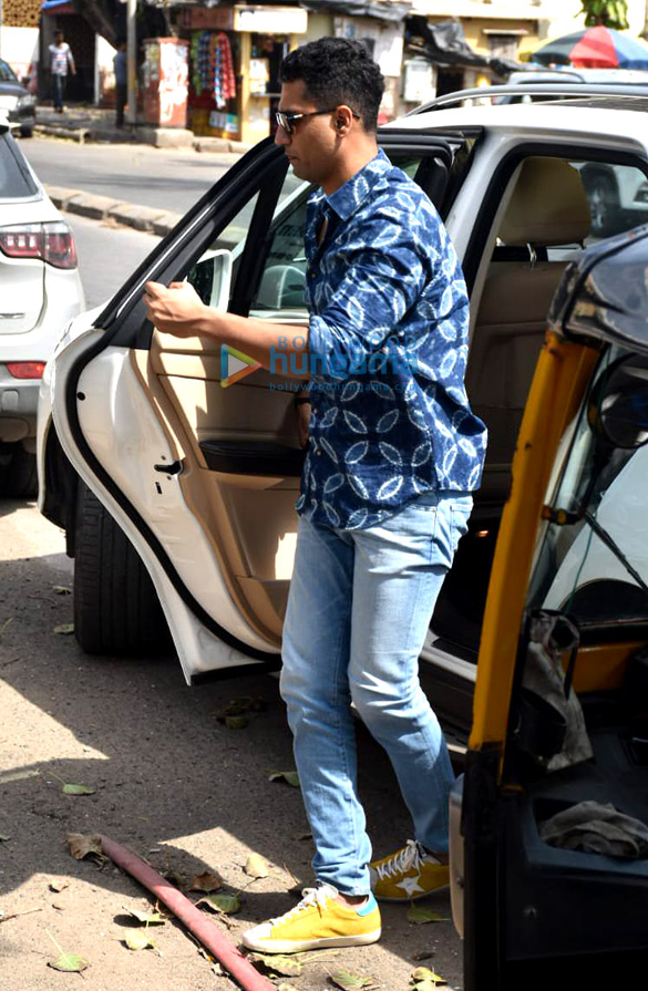 Photos Vicky Kaushal snapped at Hakim’s Aalim in Versova (2) | Vicky ...