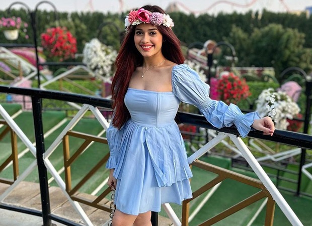 Jannat Zubair Rahmani spends gala time with family in Dubai : Bollywood ...