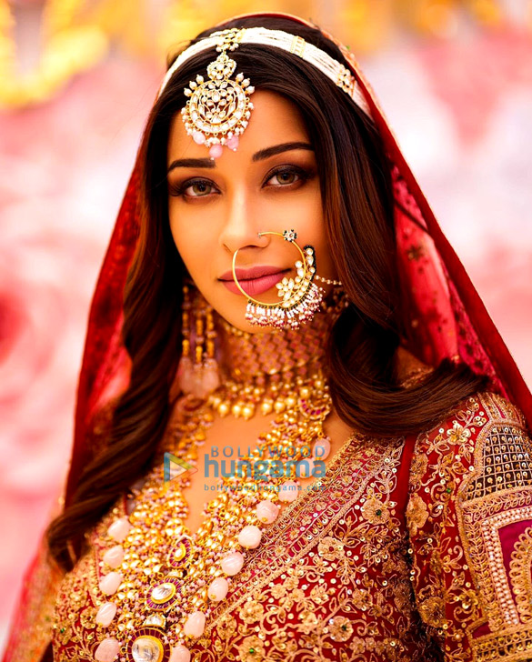 Nyra Banerjee Photos, Images, HD Wallpapers, Nyra Banerjee HD Images ...