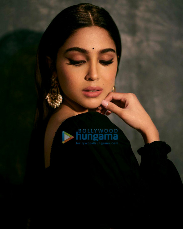 Sharvari Wagh Photos, Images, HD Wallpapers, Sharvari Wagh HD Images ...