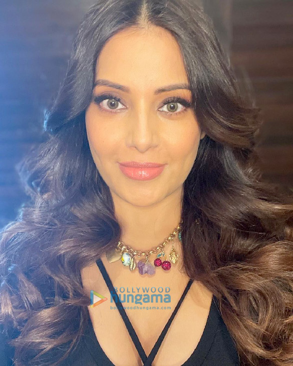 Bipasha Basu Photos, Images, HD Wallpapers, Bipasha Basu HD Images ...