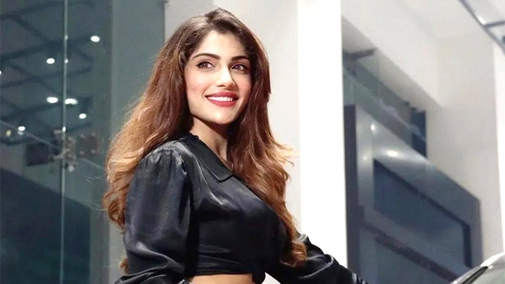 Ishita Raj shares BTS of her killer photoshoot - Bollywood Hungama