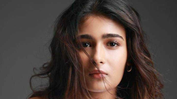 Shalini Pandey looks super elegant in latest photoshoot - Bollywood Hungama