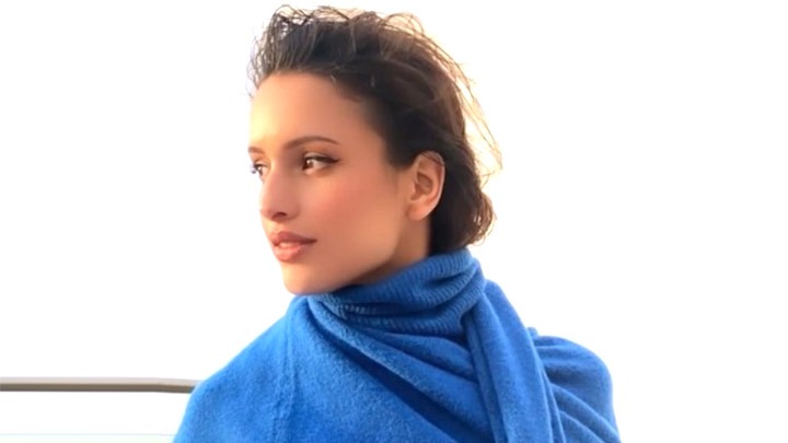 Tripti Dimri's mesmerizing photoshoot - Bollywood Hungama