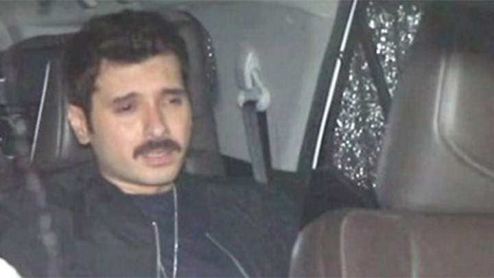 Divyendu Sharma rocks a moustacheat Chunky Pandey’s birthday party ...