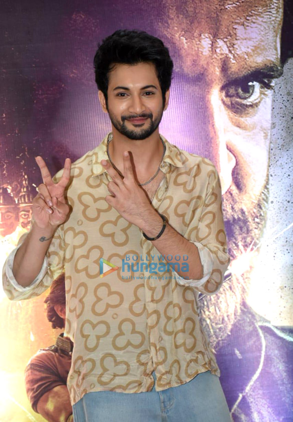 Photos Hrithik Roshan graces the trailer launch of Vikram Vedha (8 ...