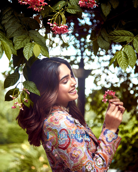 Sharvari Wagh Photos, Images, HD Wallpapers, Sharvari Wagh HD Images ...