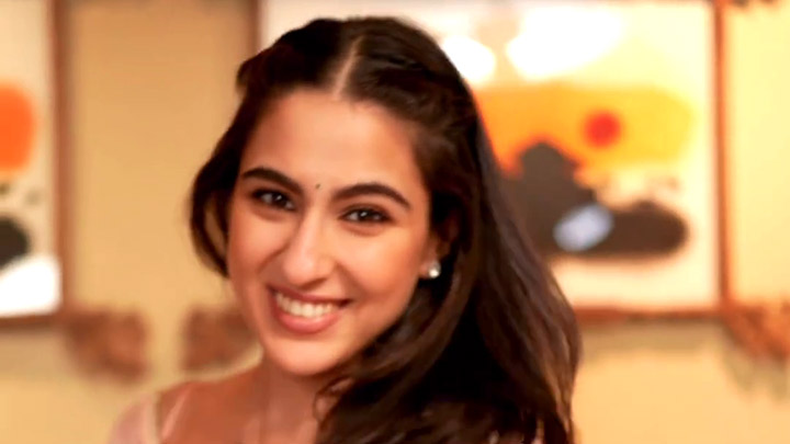 Sara Ali Khan looks absolutely cute in traditional outfit - Bollywood ...