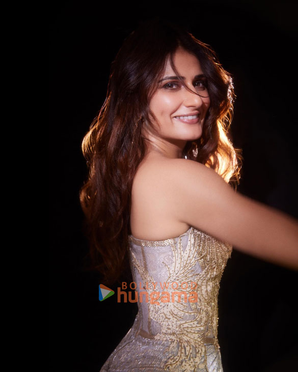 Fatima Sana Shaikh Photos, Images, HD Wallpapers, Fatima Sana Shaikh HD ...