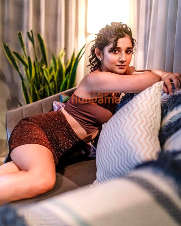 Kanika Mann Photos, Images, HD Wallpapers, Kanika Mann HD Images, Photos - Bollywood Hungama