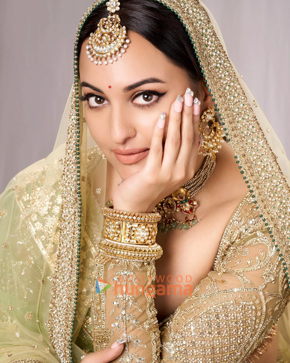 Sonakshi Sinha Photos, Images, HD Wallpapers, Sonakshi Sinha HD Images ...
