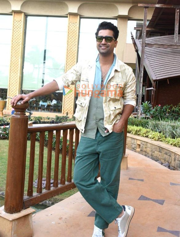 Photos Kiara Advani, Vicky Kaushal, Shashank Khaitan snapped promoting their film Govinda Naam ...