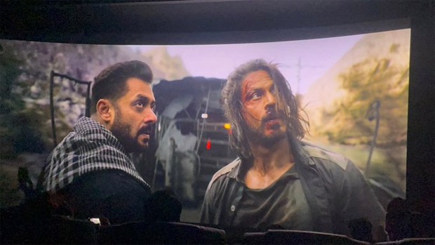 Pathaan: Shah Rukh Khan – Salman Khan’s appearance together is met with ... Pathaan: Shah Rukh Khan – Salman Khan’s appearance together is met with ...