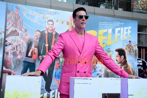 Photos Akshay Kumar, Emraan Hashmi, Nushrratt Bharuccha and Diana Penty snapped at the trailer ...