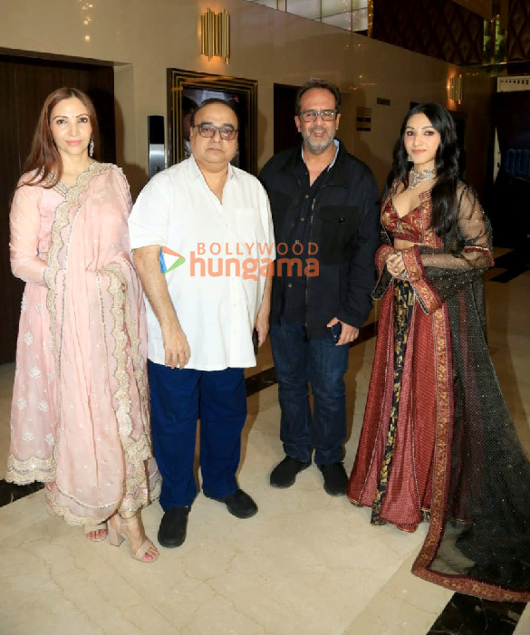 Photos Celebs grace the screening of Gandhi Godse – Ek Yudh5 (4 ...
