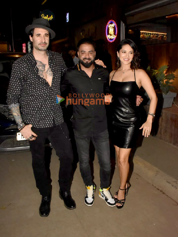 Photos Sunny Leone and Daniel Weber snapped in Santacruz (4) | Daniel ...