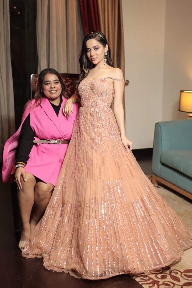 Uorfi Javed walks the ramp for designer Arshi Singhal in a never seen ...