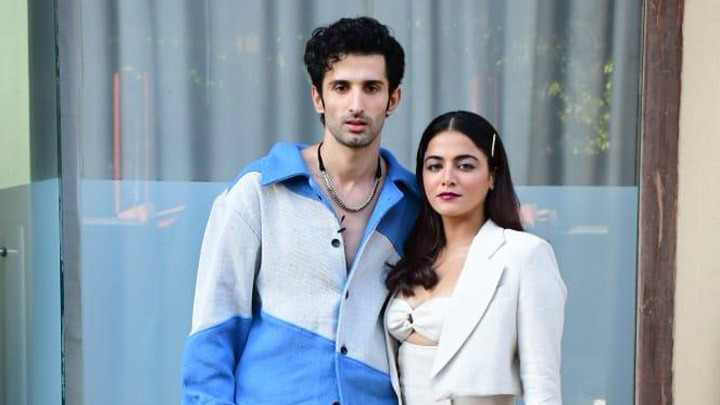 Cute Couple Alert! Siddhant Gupta poses with Wamiqa Gabbi - Bollywood Hungama