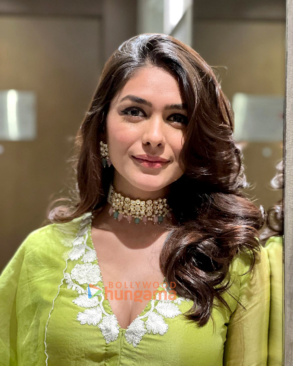 Mrunal Thakur Photos, Images, HD Wallpapers, Mrunal Thakur HD Images ...