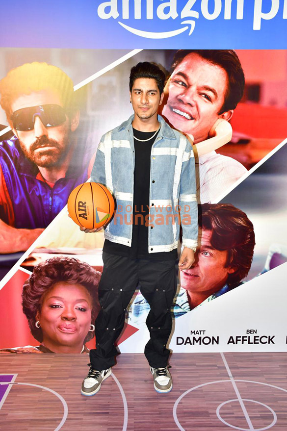 Photos Celebs grace the premiere of Air Courting A Legend (2) | Images ...