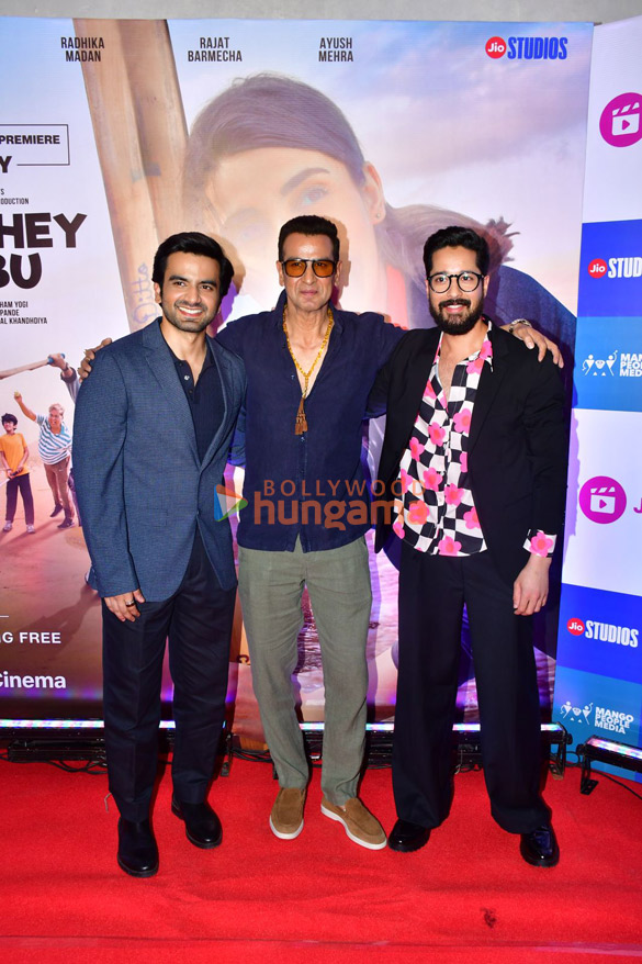 Photos Celebs grace the premiere of Kacchey Limbu (6) | Ayush Mehra ...