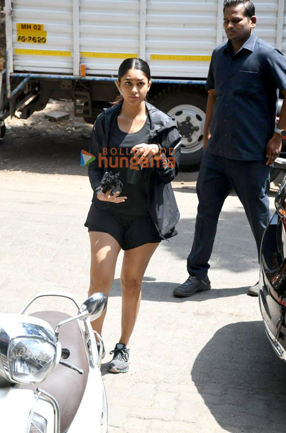 Photos Mrunal Thakur Spotted Outside A Gym In Santacruz 1 Mrunal 9604