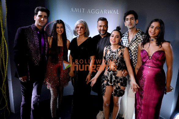 Photos Uorfi Javed and Zeenat Aman snapped with fashion designer Amit ...