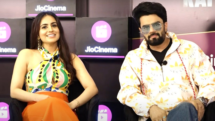 ‘Who Am I?’- Maniesh Paul & Aksha Pardasany guess iconic B’wood ...