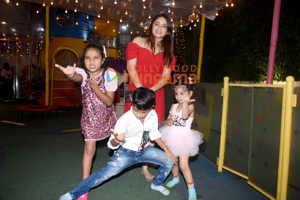 Photos Mahi Vij celebrates her daughter’s birthday in Juhu (1) | Mahi ...