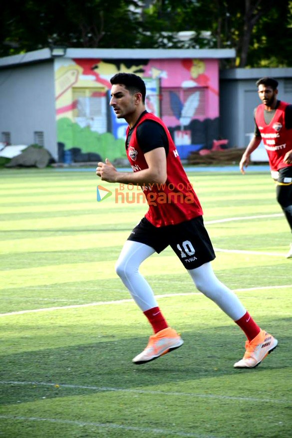 Photos Tiger Shroff, Ibrahim Ali Khan and Jim Sarbh snapped at an all ...