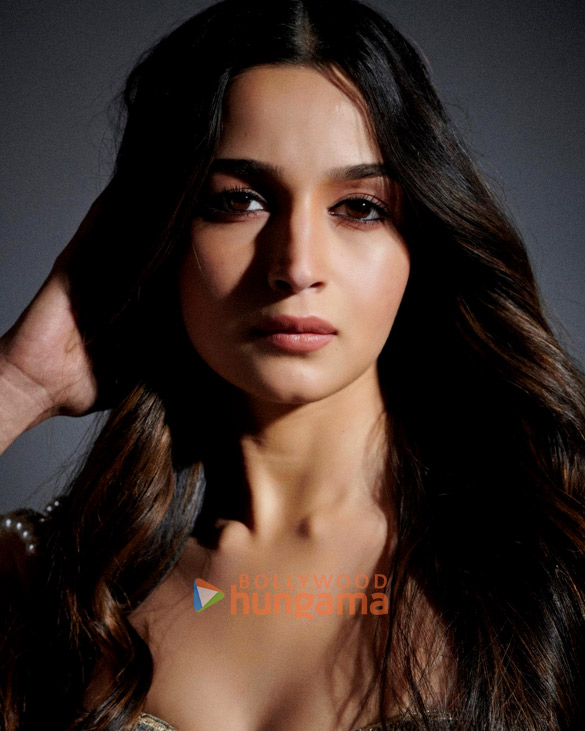 Alia Bhatt Photos, Images, HD Wallpapers, Alia Bhatt HD Images, Photos ...