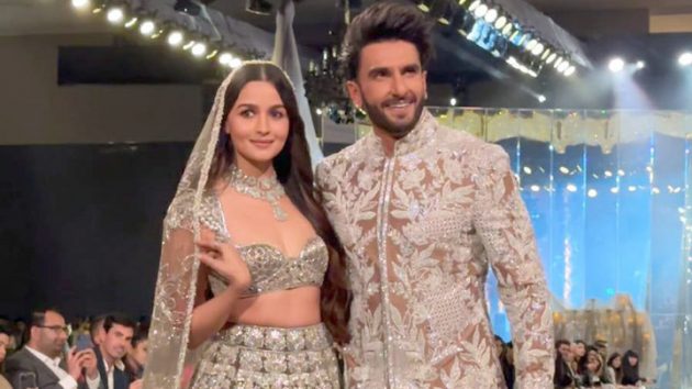 Alia Bhatt & Ranveer Singh aka Rocky Aur Rani as Showstopper for Manish ...